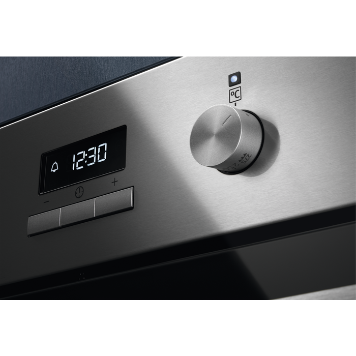 300 Convection Integrated Multifunction Oven Electric Oven | Electrolux