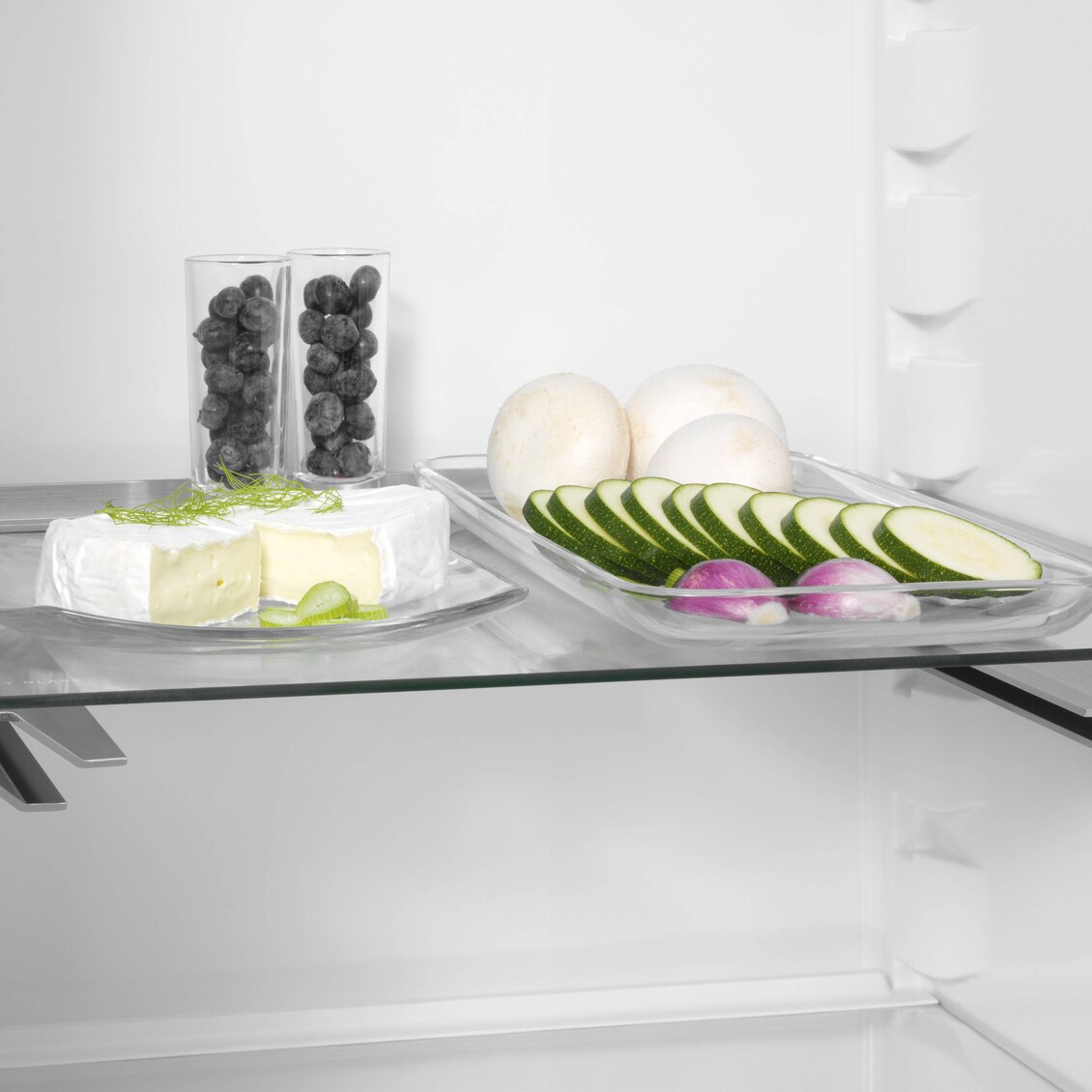 FreshPlus fridge freezers | Electrolux